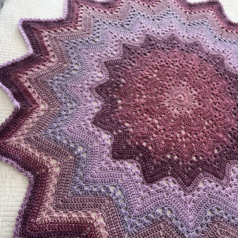 The 6-Day Superstar Blanket - Betty McKnit